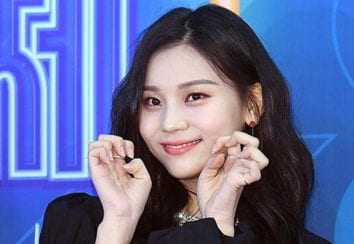 GFRIEND’s Umji to Temporarily Halt Her Schedule Due to Leg Injury ...