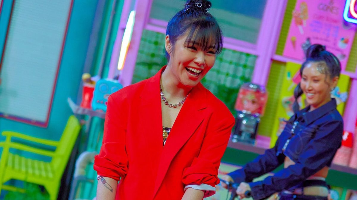 MAMAMOO’s Wheein Announces Her Solo Comeback ‘Redd' - ZAPZEE - Premier ...