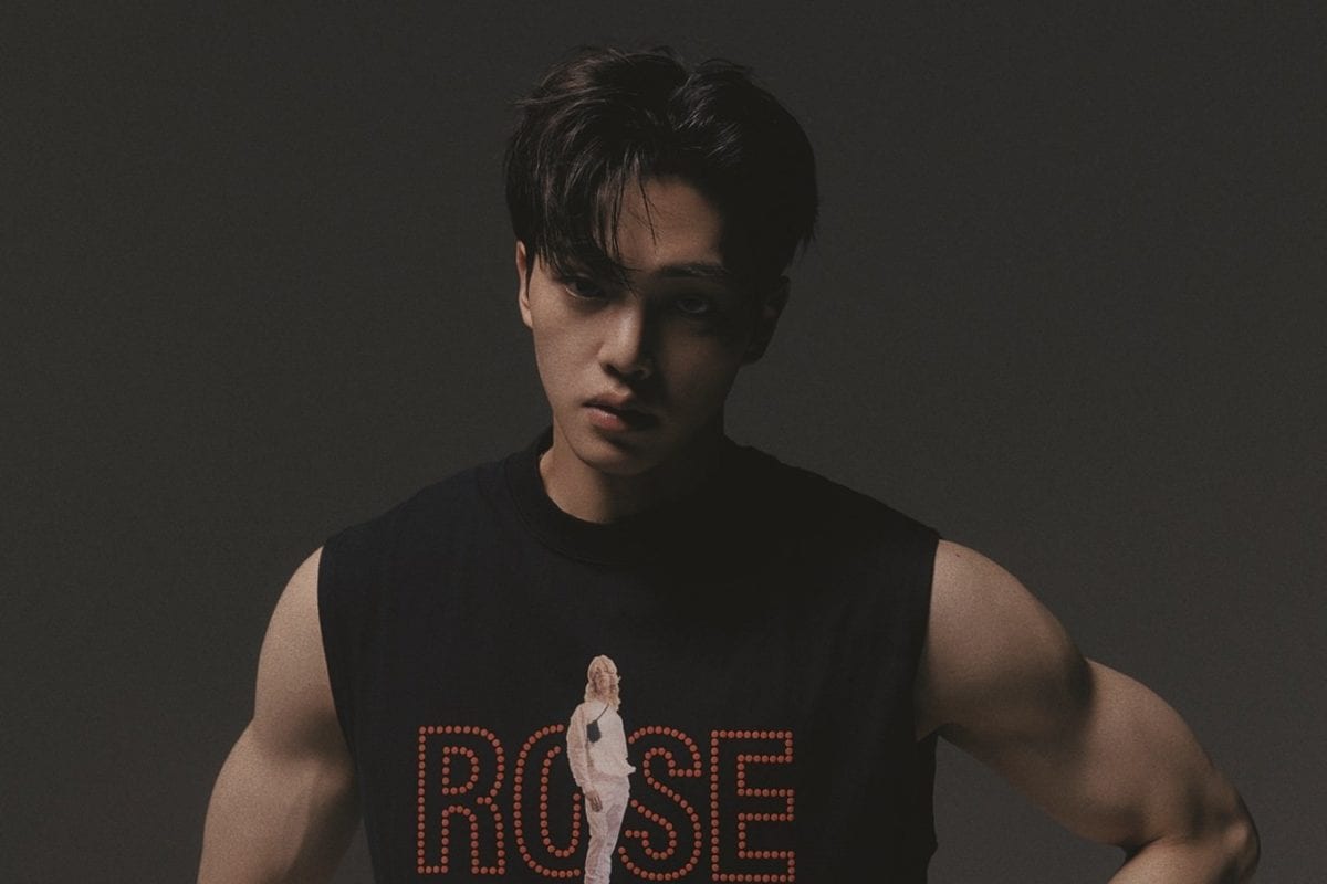 A Bulked-up Song Kang Shows Off His Muscles - ZAPZEE - Premier Korean ...