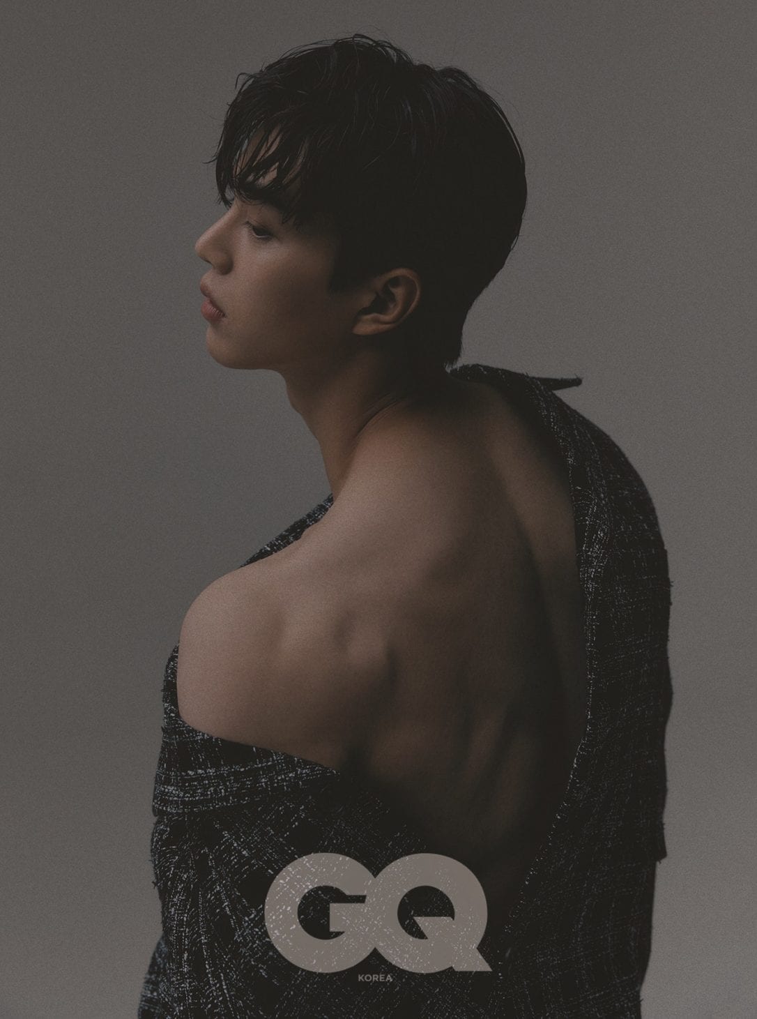 A Bulked-up Song Kang Shows Off His Muscles - ZAPZEE - Premier Korean ...