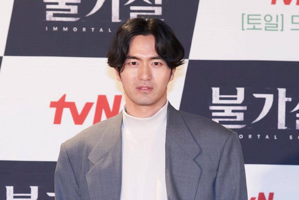 K-Star’s Best Character: Lee Jin Wook Finds a Delicate Balance Between ...