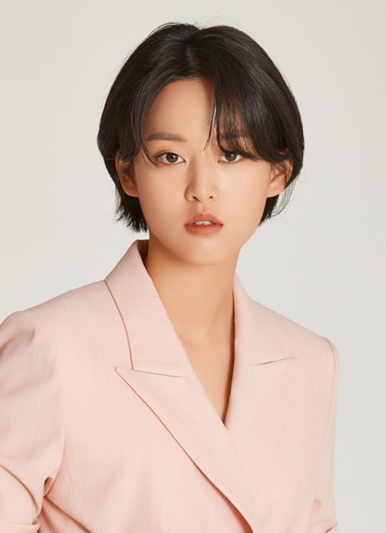Lee Yeon Shares How She Felt About Playing a 14-Year-Old Boy in the ...