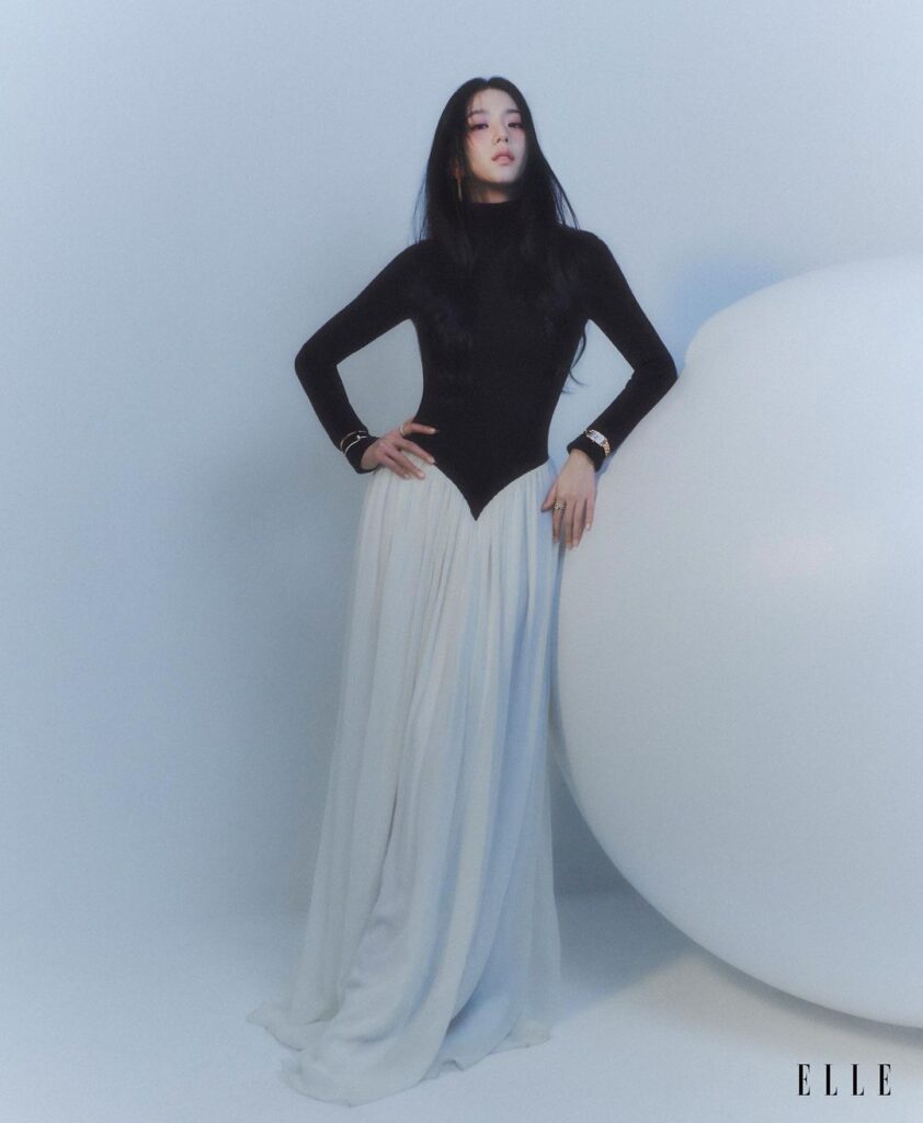BLACKPINK's Jisoo Celebrates ELLE Singapore's 30th Anniversary in Style ...