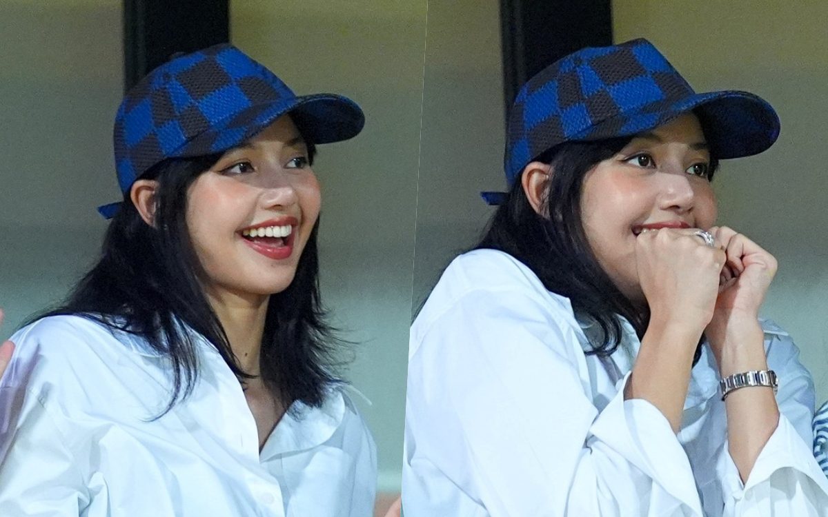 BLACKPINK’s Lisa Shows Love for Both Teams at Thailand vs. Korea Match