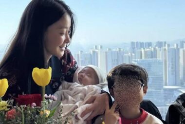 Lee Si Young Shares First Look at Baby Daughter After Divorce - ZAPZEE ...