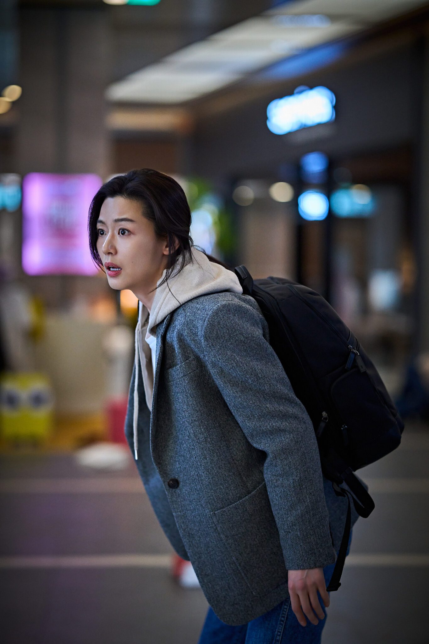Jun Ji Hyun's First Look in 'Colony' Reveals Her as a Fierce Leader ...